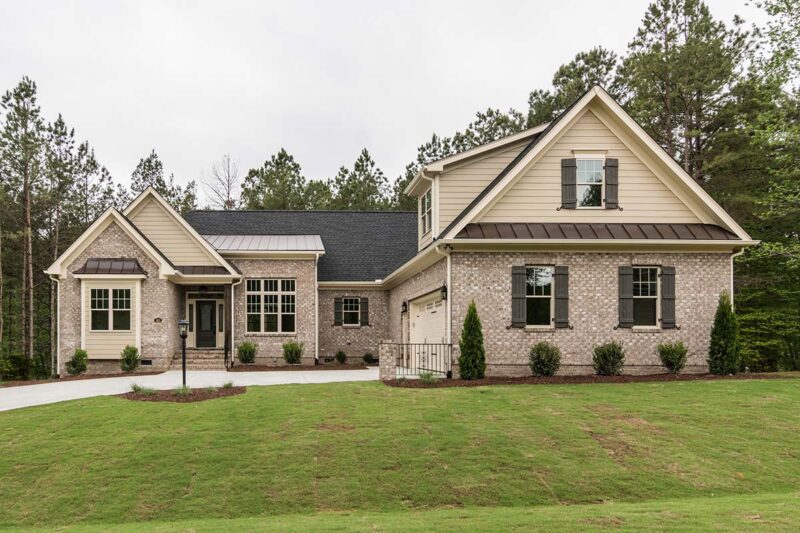 Portfolio of Custom Homes - Royalty Homes Inc.