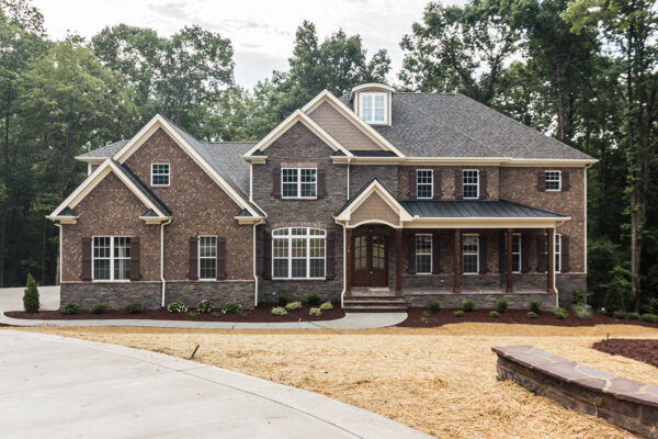 Portfolio of Custom Homes - Royalty Homes Inc.